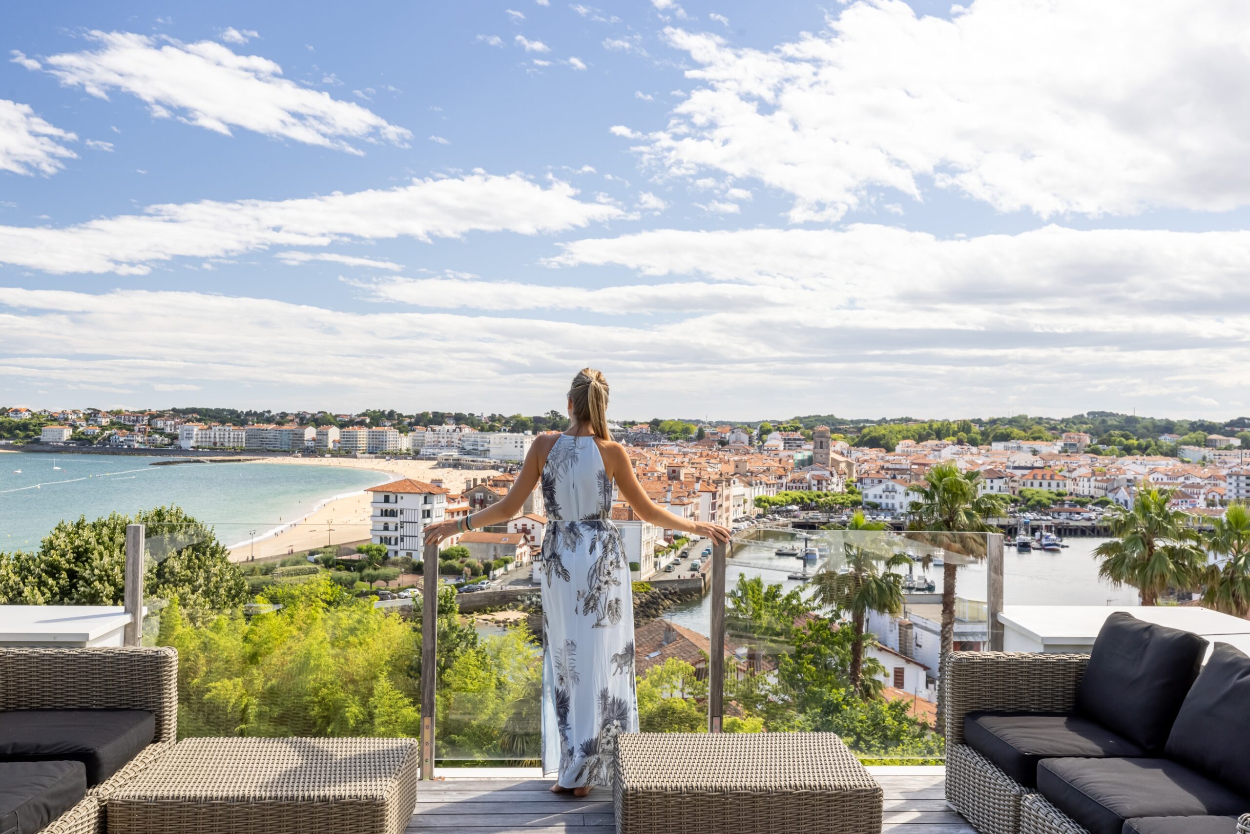 Rental of a luxurious architect's villa in the Basque Country in ...